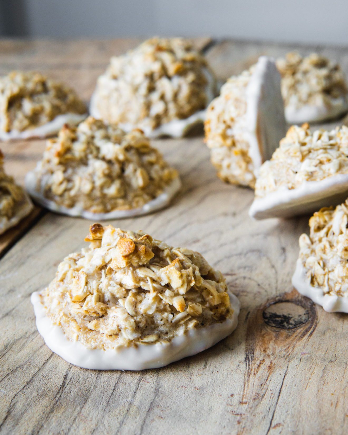 Vanilla Latte Macaroons - The Mindful Meringue