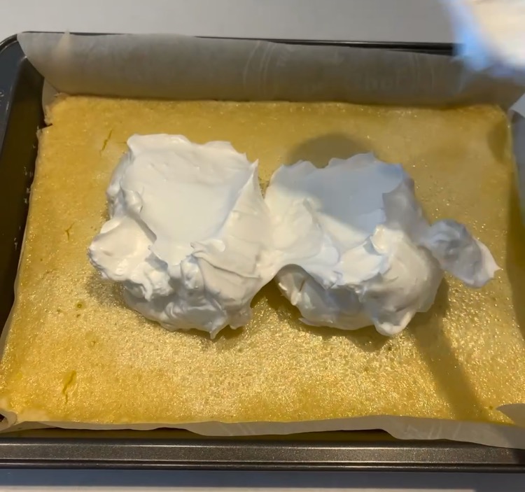 Dreamy Lemon Meringue Bars - The Mindful Meringue