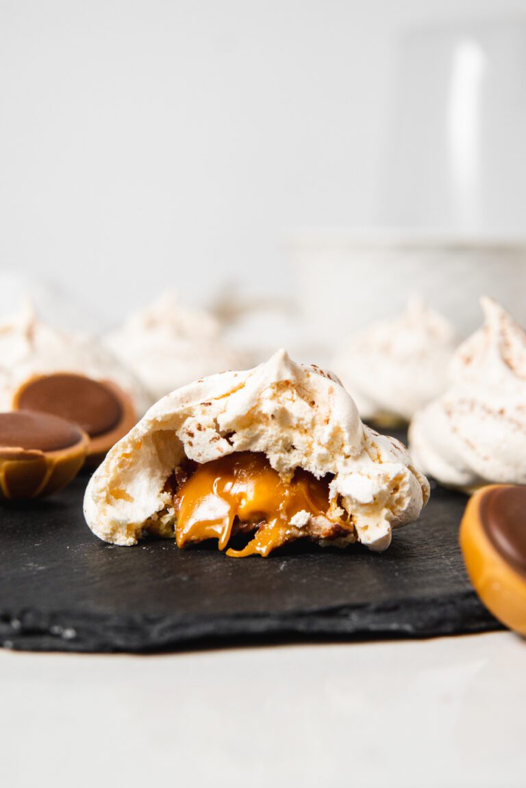 Toffee Meringue Cookies {with Toffifee!}
