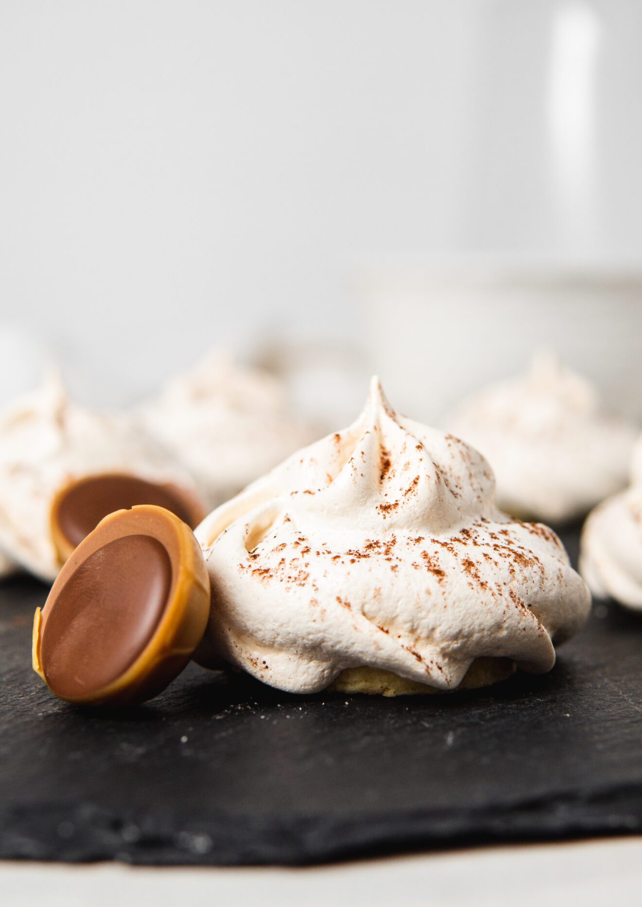 Toffee Meringue Cookies {with Toffifee!}